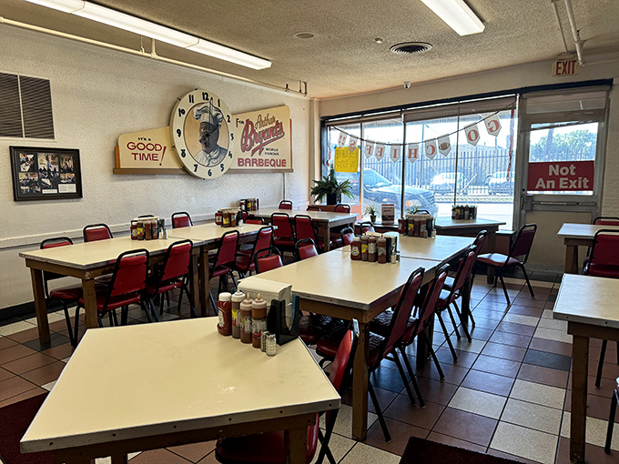 No-frills dining at its most authentic&mdash;simple tables, paper towels at the ready, and that clock on the wall counting down to your next meat sweats.