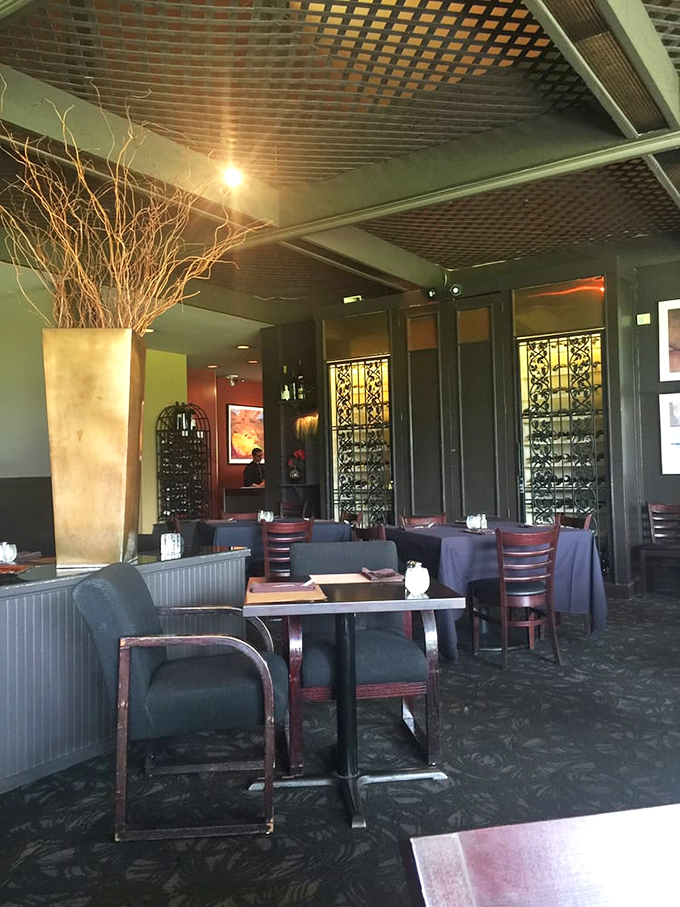 Local ciders like 2 Towns' Pacific Pineapple offer a refreshing taste of Oregon's craft beverage scene. Liquid sunshine in a glass!