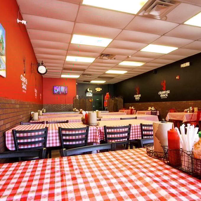 Classic red-checkered tablecloths set the stage for serious eating. This isn't "seafood theater"—it's where real seafood enthusiasts roll up their sleeves.