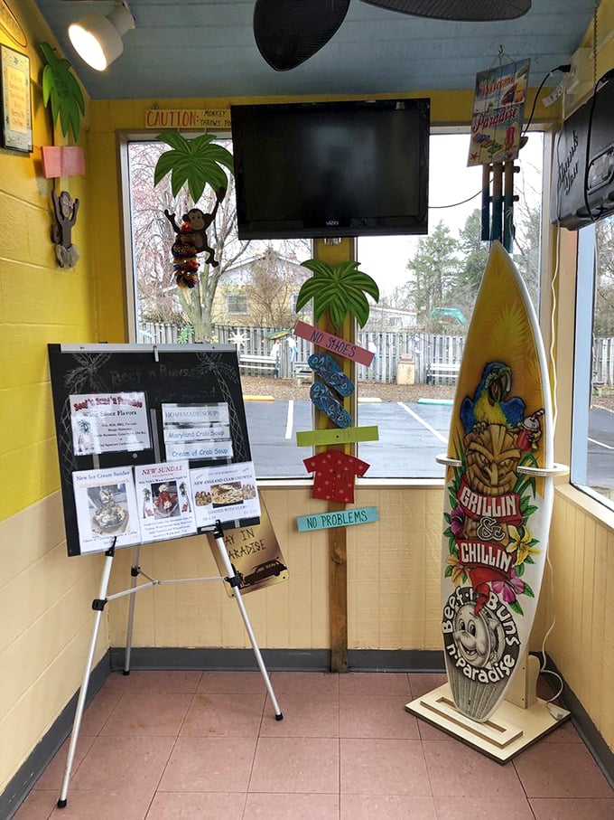 Step inside and the vacation begins. Yellow walls, palm trees, and a surfboard create a Jimmy Buffett-approved atmosphere where calories don't count.