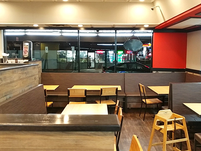 Simple wooden tables and minimalist decor tell you everything you need to know: this place puts all its energy where it matters—into the food.