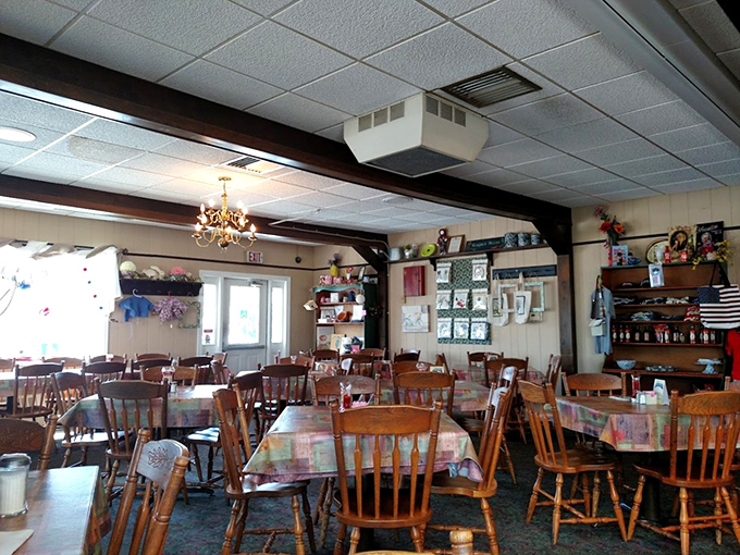 Wooden chairs, country d&eacute;cor, and a chandelier that's seen decades of celebrations. This dining room doesn't need Instagram filters&mdash;it's authentically charming all on its own.