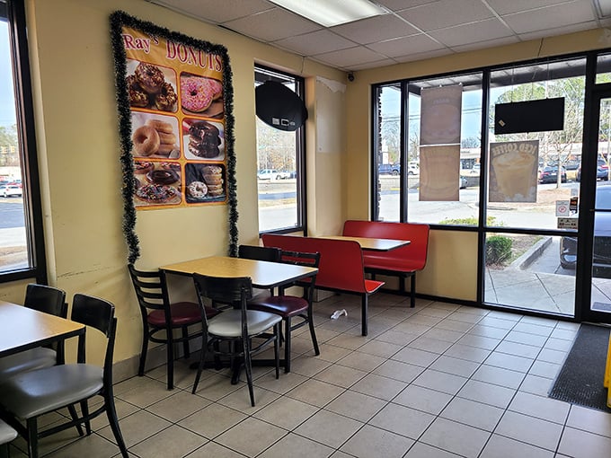 The no-frills interior says it all: this place prioritizes what's on your plate, not what's on their walls.