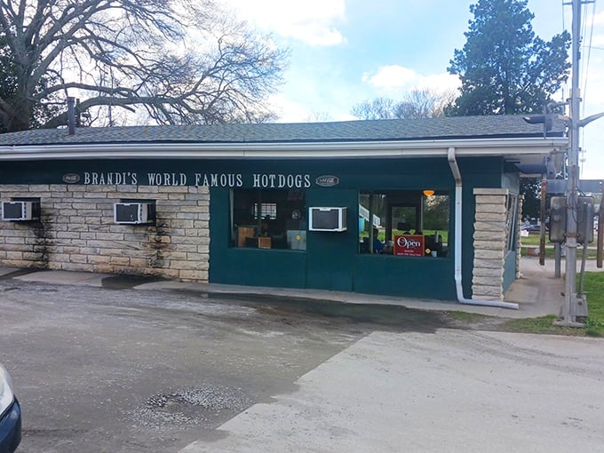 Brandi's modest stone exterior belies culinary greatness within&mdash;like finding Shakespeare performing in a high school auditorium.