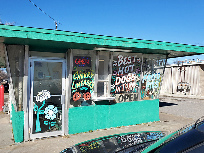 This mint-green time capsule proves the best things come in small packages &ndash; especially when those packages contain legendary hot dogs.