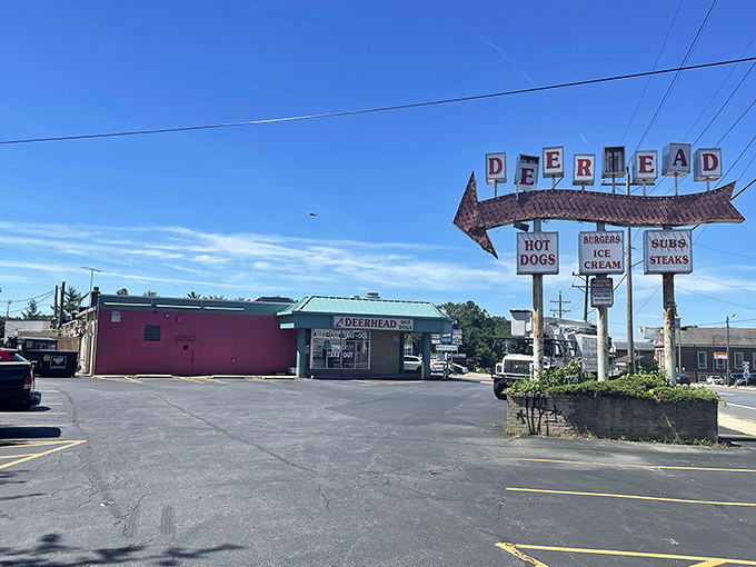 Deerhead's vintage arrow sign points the way to hot dog nirvana. Follow it for a taste of Delaware history.