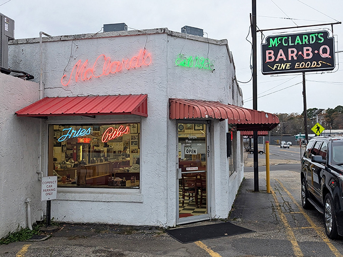 McClard's modest exterior hides a barbecue legacy that's outlasted eight presidents and countless diet resolutions.