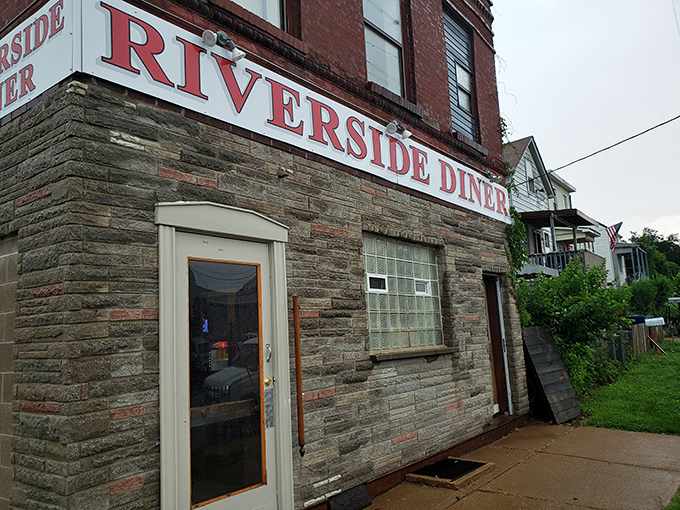 Stone-cold gorgeous! This historic building houses enough gravy to warrant its own ZIP code.