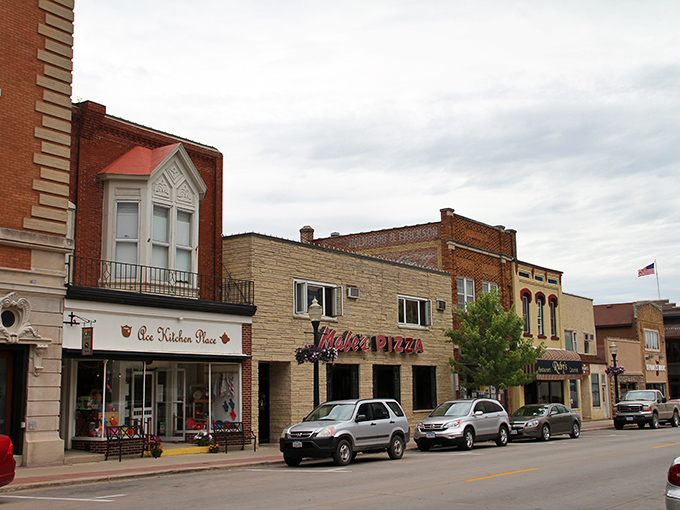 The kind of downtown where you expect to see Jimmy Stewart running down the street shouting "Merry Christmas, Bedford Falls!"