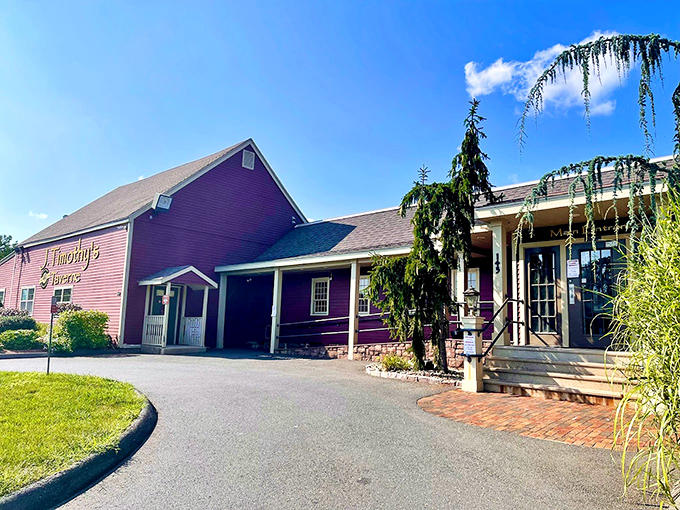 This crimson tavern brings colonial charm to modern meat mastery. George Washington would've definitely stopped here.