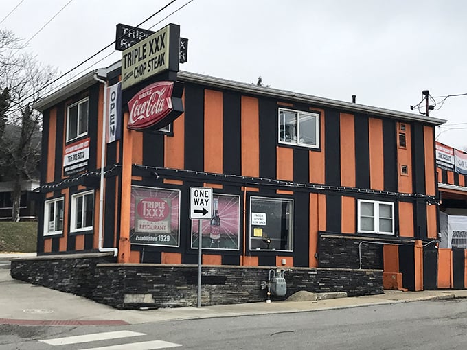 Triple XXX: Established in 1929, this roadside institution has been serving legendary burgers long before "artisanal" was even a word.