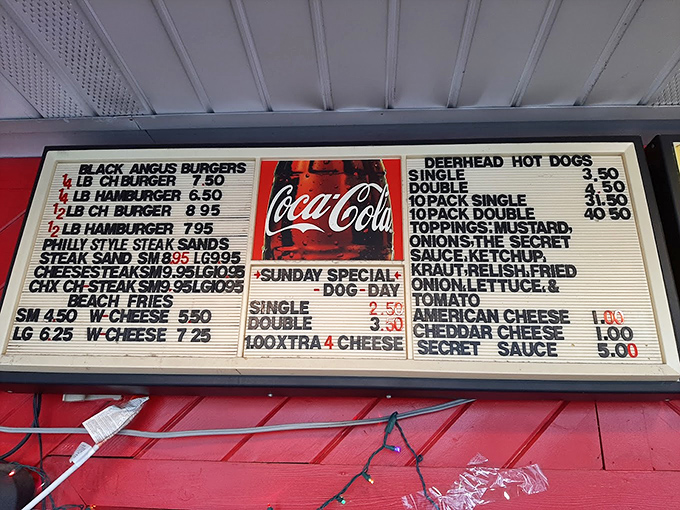 A menu board that hasn't changed much over decades. When you've perfected your craft, why complicate things with trendy additions?