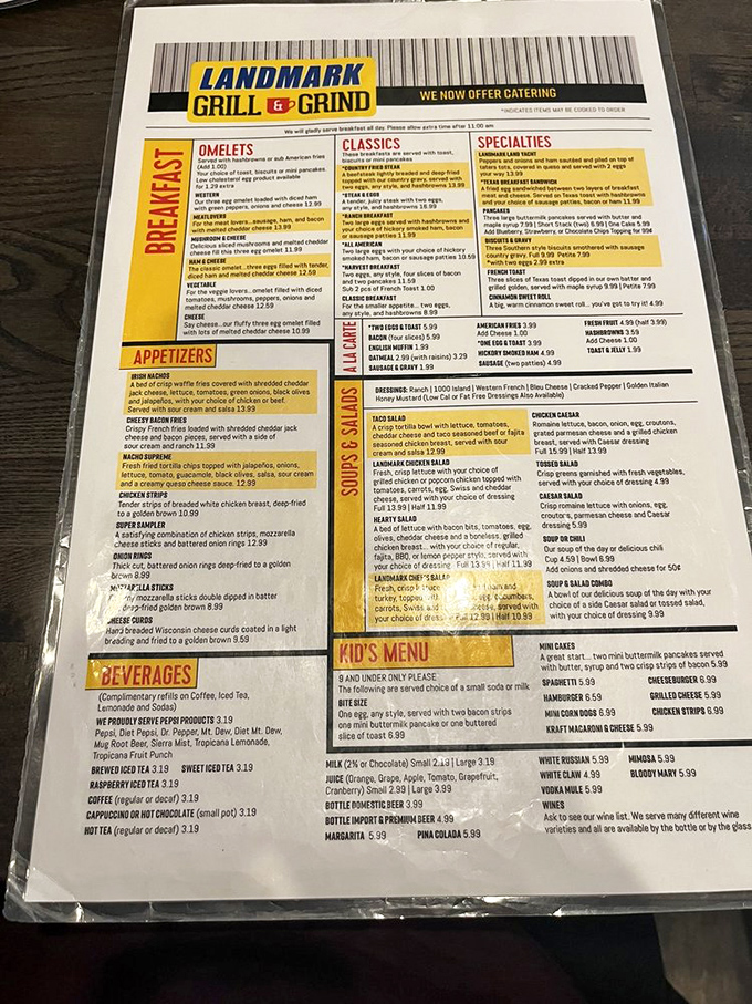 A menu that reads like a love letter to breakfast classics. The hardest part isn't the drive—it's deciding what to order.