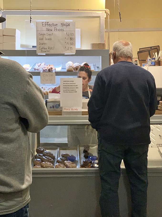 Simple menu, extraordinary results. When the prices are handwritten and the selection is focused, you know they're putting all their energy into what matters: perfection.