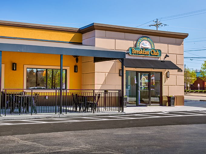 The Breakfast Club serves up morning fuel for serious antiquing expeditions &ndash; because nobody finds hidden treasures on an empty stomach.