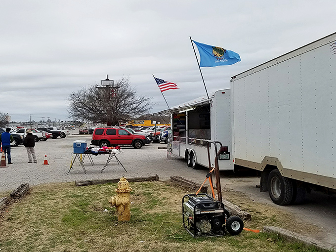Where Oklahoma's bargain hunters gather under open skies, with treasures and haggling as far as the eye can see.
