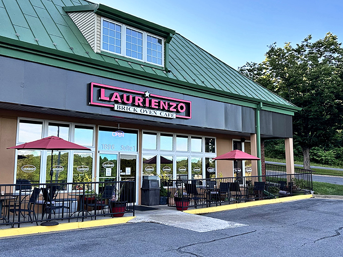 Laurienzo's patio transforms mundane errands into impromptu Italian holidays. Just add wine and their brick-oven masterpieces.