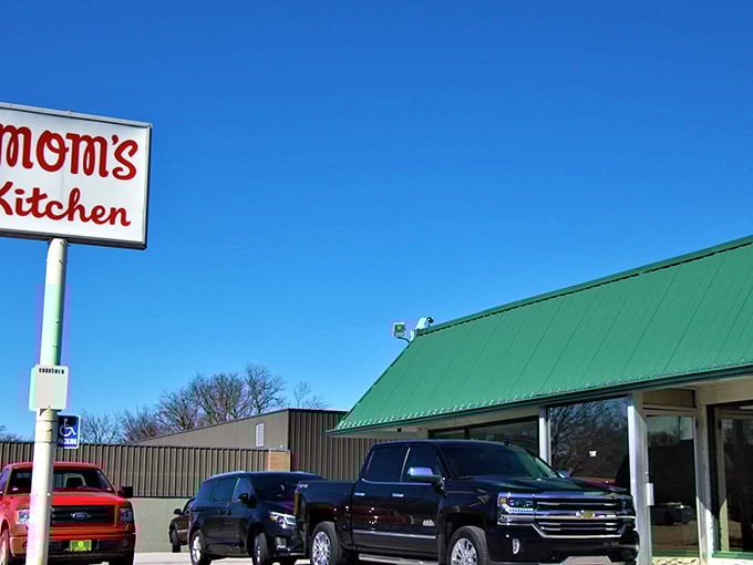 Mom's Kitchen doesn't need fancy architecture &ndash; it's too busy perfecting gravy that could make you weep with joy.