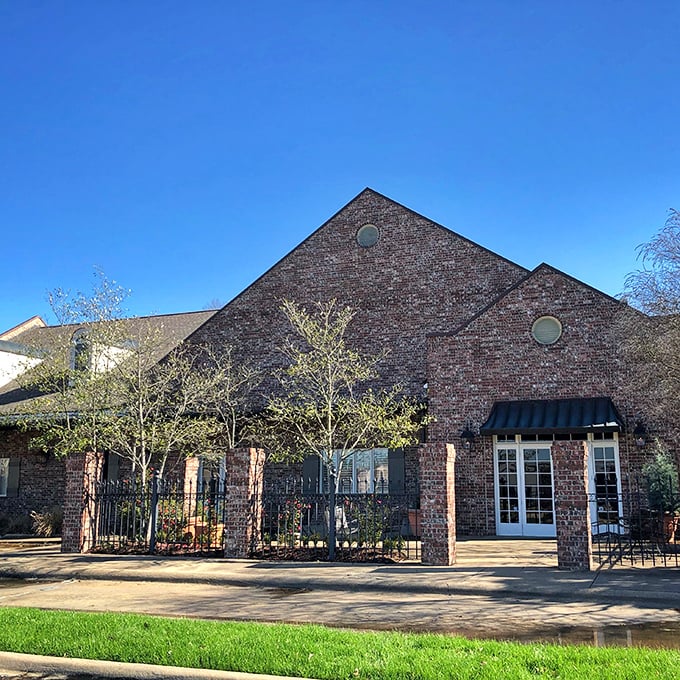 Shapley's elegant brick exterior might look fancy, but inside it's all about no-nonsense steak perfection.