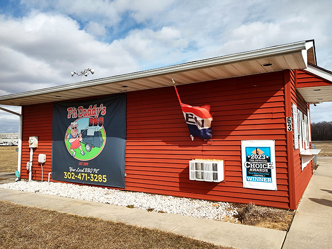 Pit Daddy's bright red BBQ headquarters looks like what would happen if Little Red Riding Hood opened a smokehouse instead of visiting grandma.