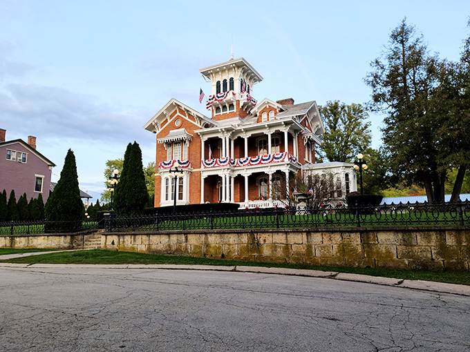 This majestic mansion with its patriotic bunting isn't just showing off&mdash;it's reminding us that architectural swagger never goes out of style.