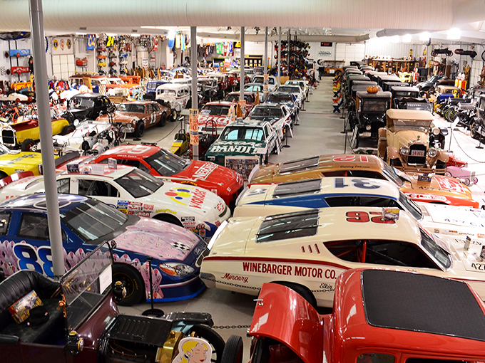 Rows of history on wheels&mdash;from moonshine runners to NASCAR champions, this collection spans every chapter of America's love affair with speed.