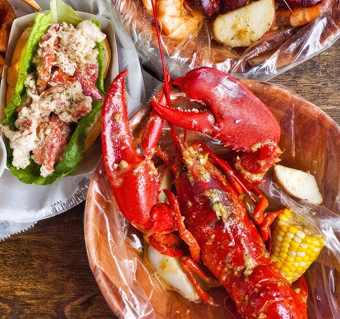 That lobster isn't just showing off&mdash;it's making a compelling argument that Kansas might actually have a coastline we don't know about.