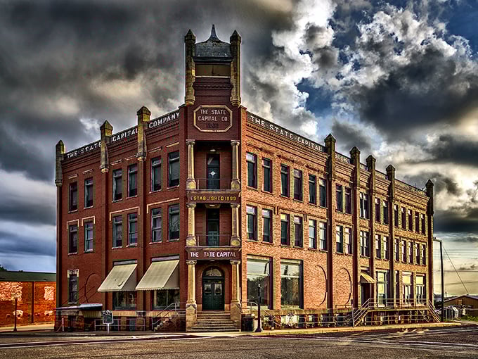 The State Capital Publishing building commands attention with its stately presence. This architectural grande dame has witnessed more Oklahoma history than any living soul.