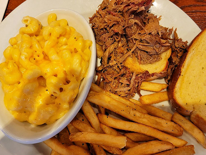 Mac and cheese that could make your grandmother jealous paired with pulled pork that's clearly been on a low-and-slow journey to perfection.