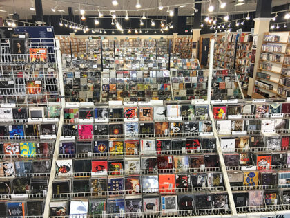 The Massive Bookstore In Virginia That Takes Nearly All Day To Explore