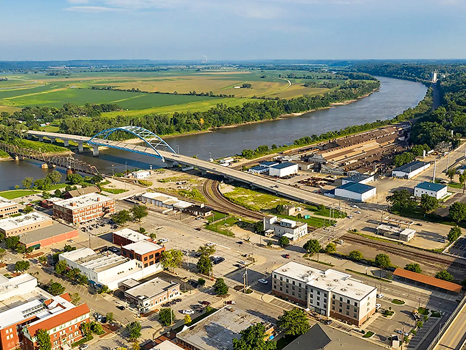 Atchison's old train depot and windmill transport you back in time. Amelia Earhart would recognize this slice of hometown charm!