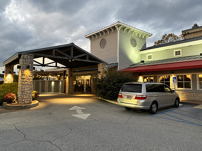 CityRange's modern exterior balances sophistication with accessibility. No tuxedo required for these world-class steaks.