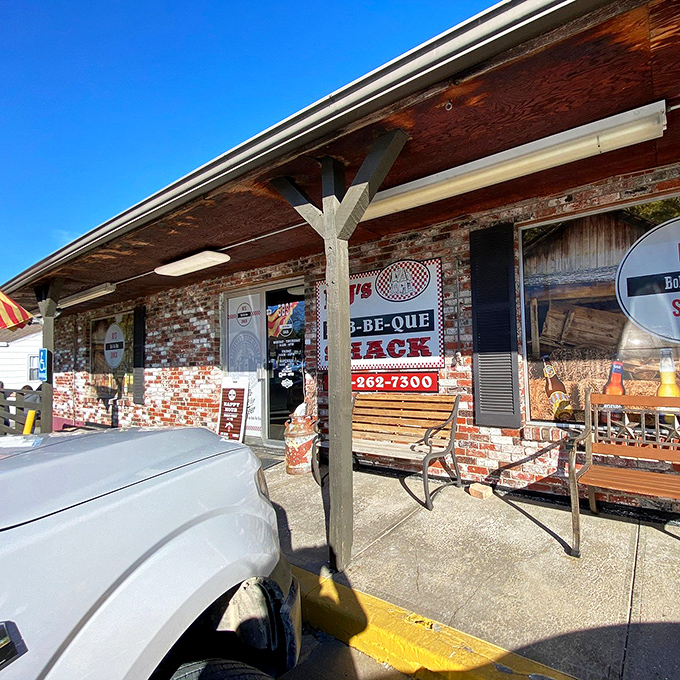 R.J.'s Bob-Be-Que Shack: "When a place calls itself a 'Shack,' you know they're focusing on what matters: smoke, meat, and happiness."