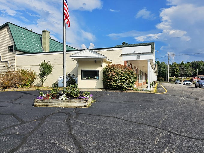 This sunshine-yellow house with classic red awnings is the steak oasis skiers dream about during their final runs.
