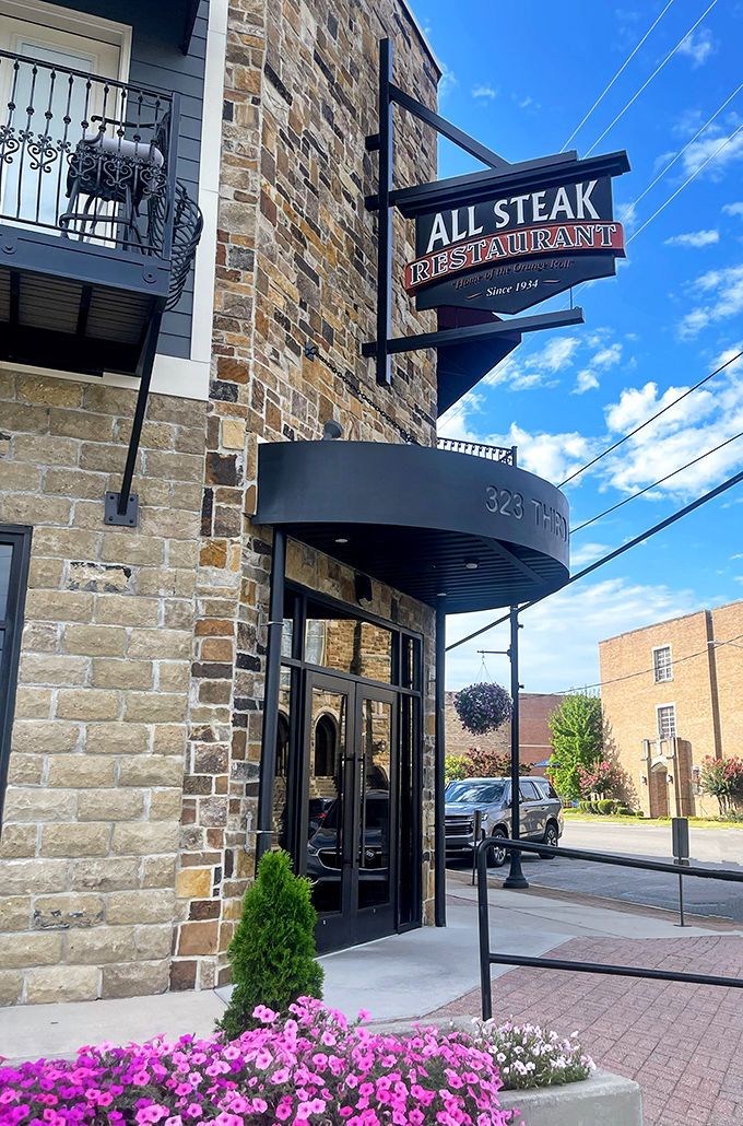 All Steak Restaurant: The kind of place where three generations of Alabamians have celebrated life's big moments &ndash; or just Tuesday night's craving for prime rib.