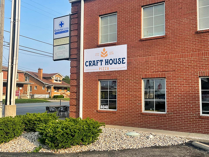 Craft House Pizza: New sign, same commitment to dough excellence. Where pizza isn't just a meal, it's a craft worthy of Kentucky's artisan tradition.