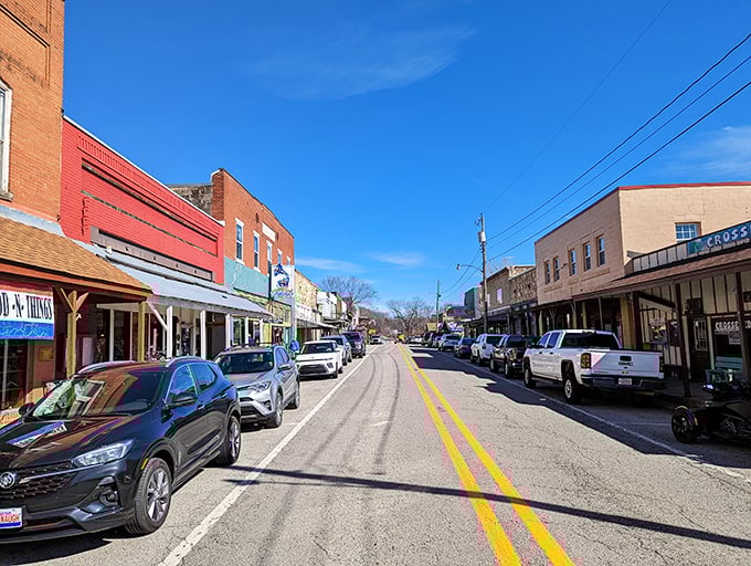 Highway 63 splits Hardy into a perfect postcard of Americana &ndash; where fishing stories get better with each telling.
