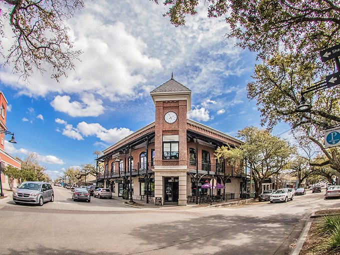 Downtown Cleveland's charming streets offer the perfect blend of Delta history and small-town hospitality. 