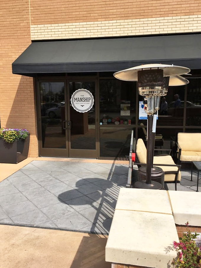 Urban oasis alert! The Manship's outdoor seating area transforms pizza night into an al fresco affair worth dressing up for.