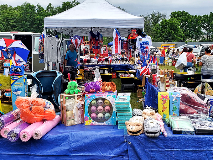 Sunshine and serious bargains &ndash; Willow Glen's buzzes with the electric energy of deals waiting to be discovered.