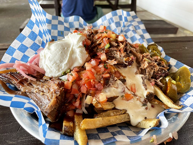 The BBQ nachos aren't just a meal&mdash;they're an architectural marvel of smoked meat, cheese, and pickled onions that would make Frank Gehry jealous.