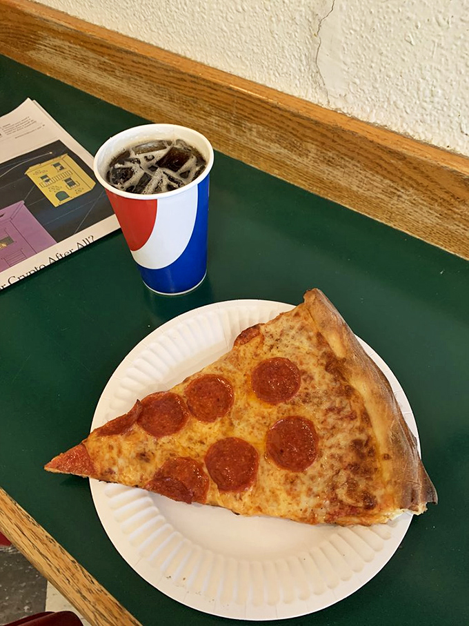 The Caesar salad comes in an unpretentious cardboard box&mdash;because when you're focused on flavor, fancy plating is just a distraction.