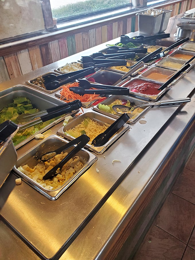 The salad bar isn't just the opening act &ndash; it's a worthy performance featuring all the fixings for a proper Southern appetizer.