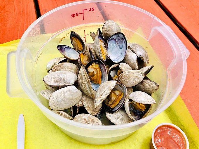 A bowl of steamers that would make Neptune himself jealous. Just add butter and prepare for clam nirvana.