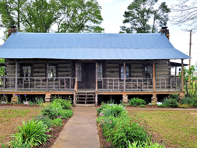 This meticulously preserved log cabin, surrounded by iris gardens, offers a glimpse into pioneer life that's more charming than any five-star hotel.