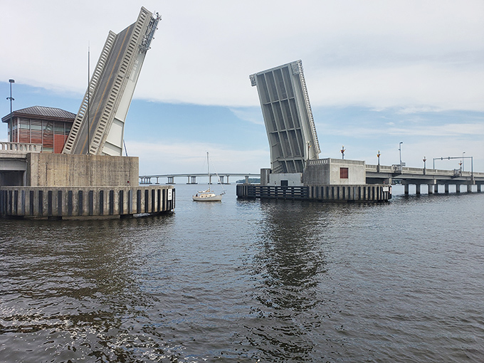 Engineering meets entertainment at New Bern's drawbridge, where boats pass through with the ceremonial flourish of a royal procession on water.