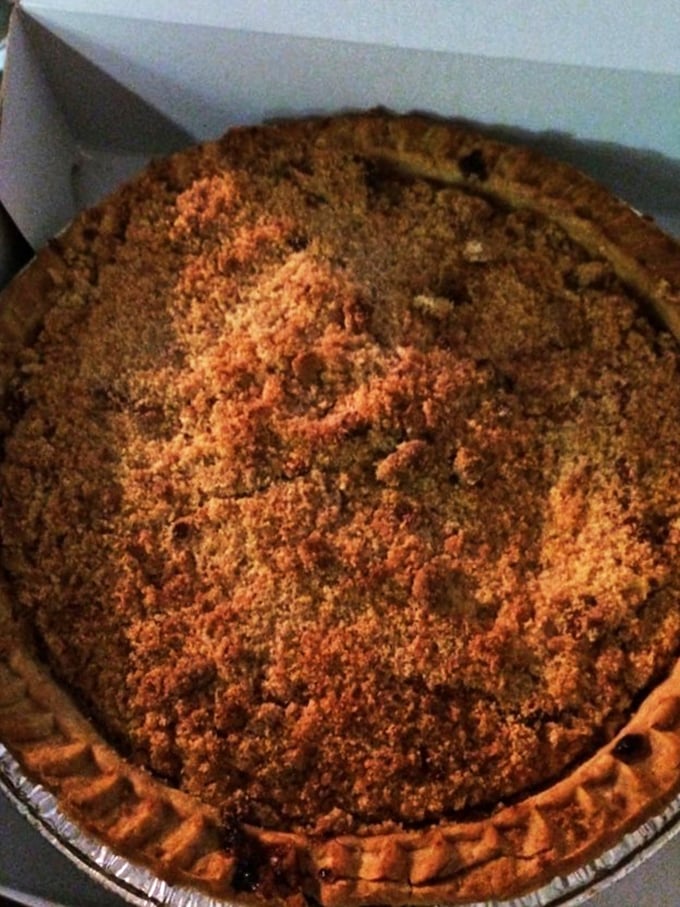 Beneath that crumbly, cinnamon-scented topping lies apple perfection. Like a cozy sweater for your taste buds when Indiana winds blow cold.