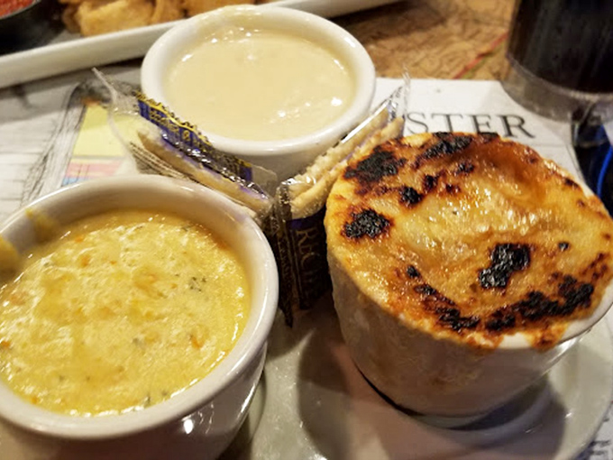 New England in a cup! The chowder arrives with saltines standing by, ready for their supporting role in this creamy production.