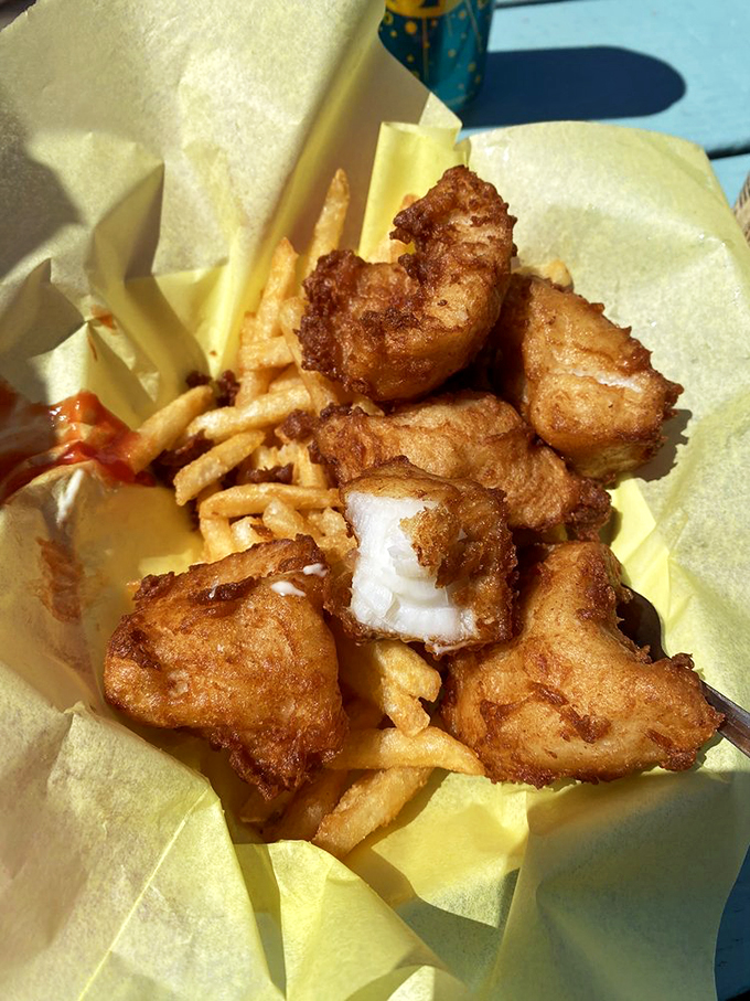 This to-go container holds the reason people detour for miles off their planned route. Worth every mile!