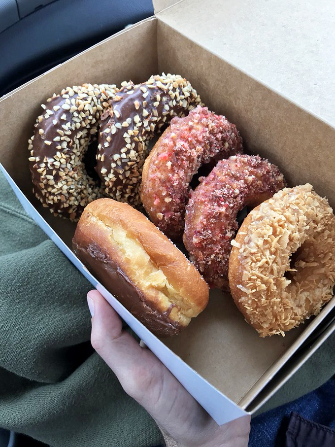 Six distinct personalities in one convenient box. Like the Rat Pack of pastries, each with its own style but working in delicious harmony.